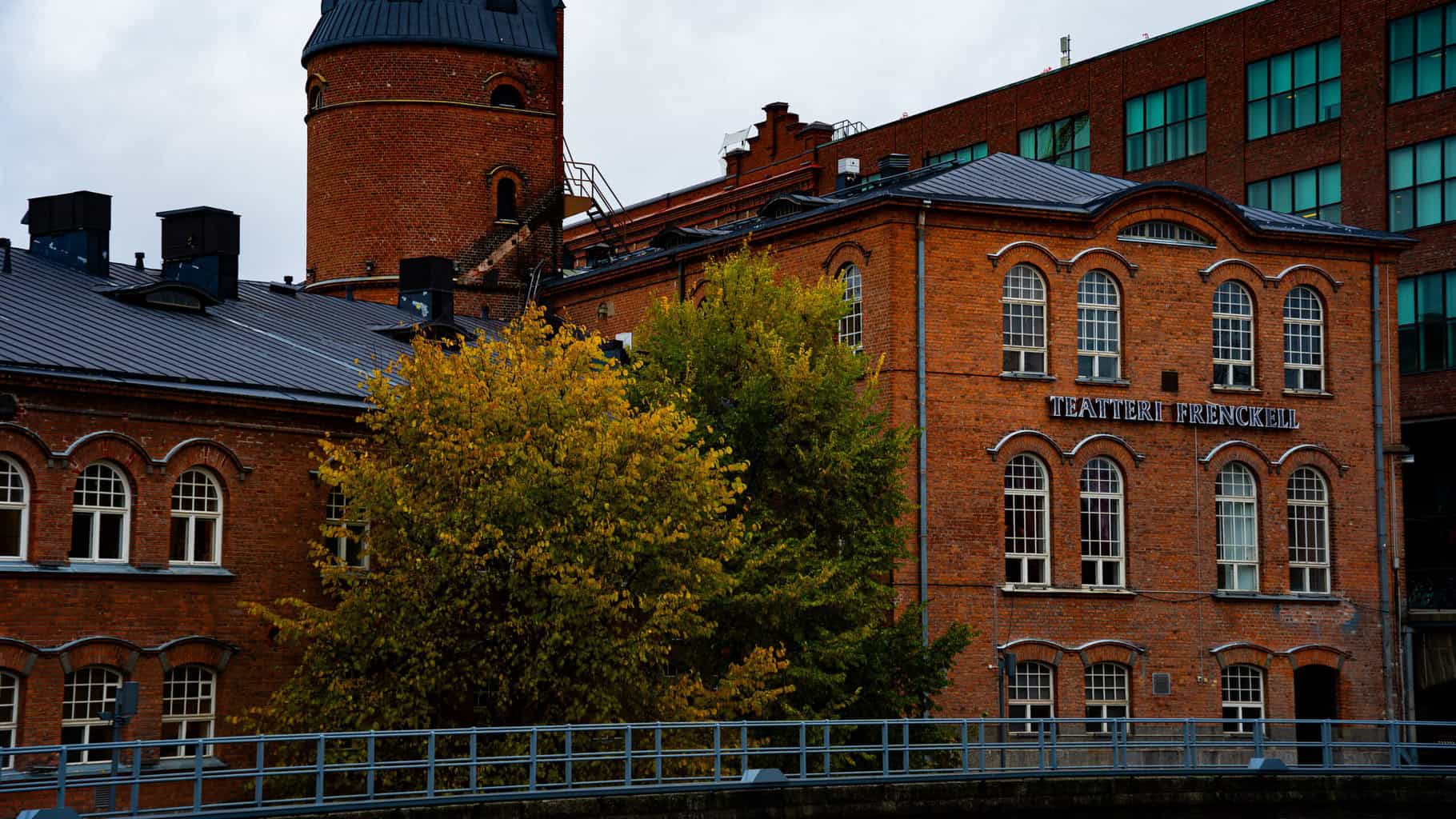Yleisötyöntekijöiden tapaaminen tampereen teatterikesässä pe 8.8.2025 ...
